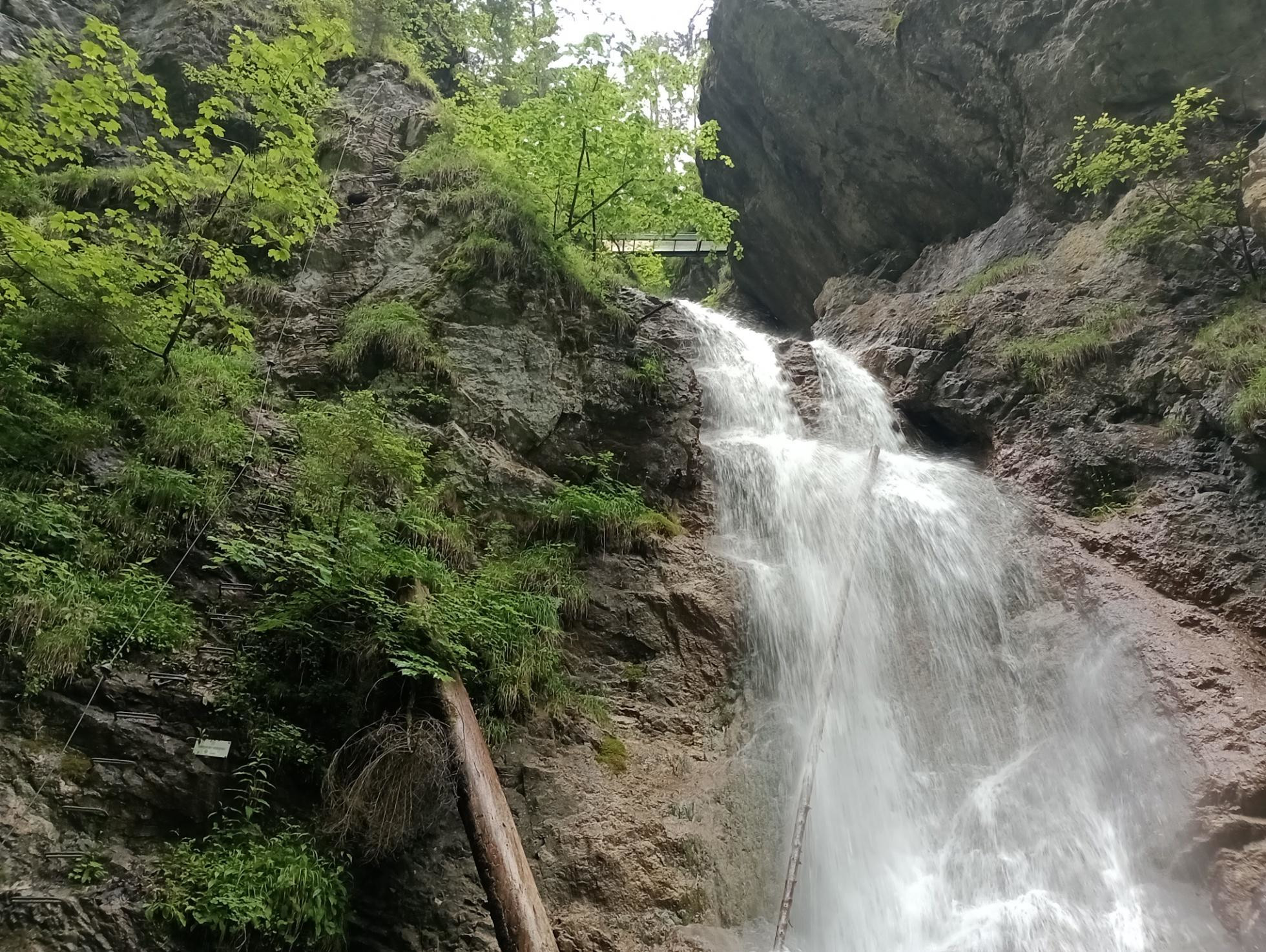 Výber: Roklinami Slovenského raja pešo i s bicyklom | HIKING.SK