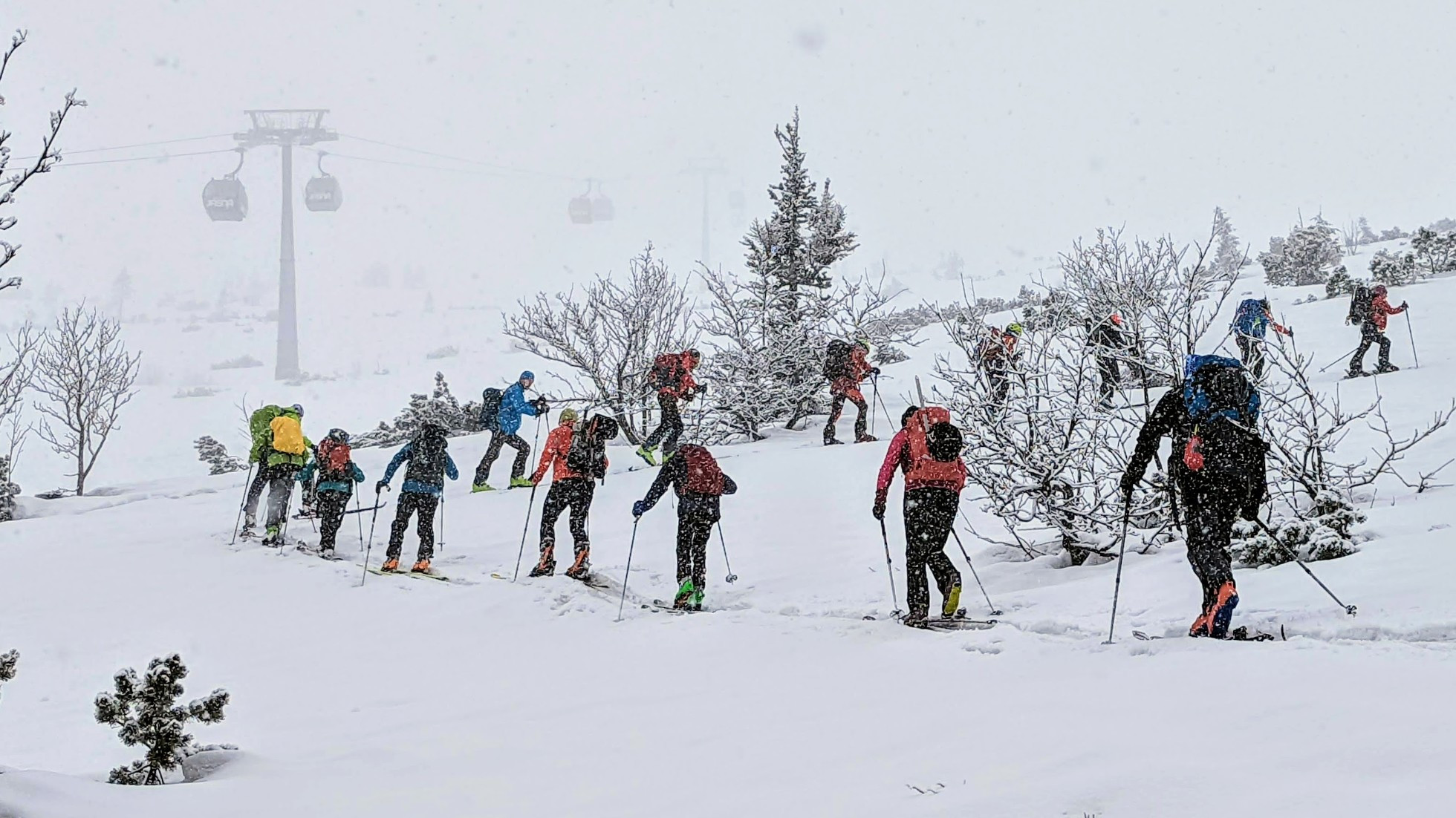 Skialp: Ako na skialp v lyžiarskych strediskách. Kde sa môže, kde sa ...
