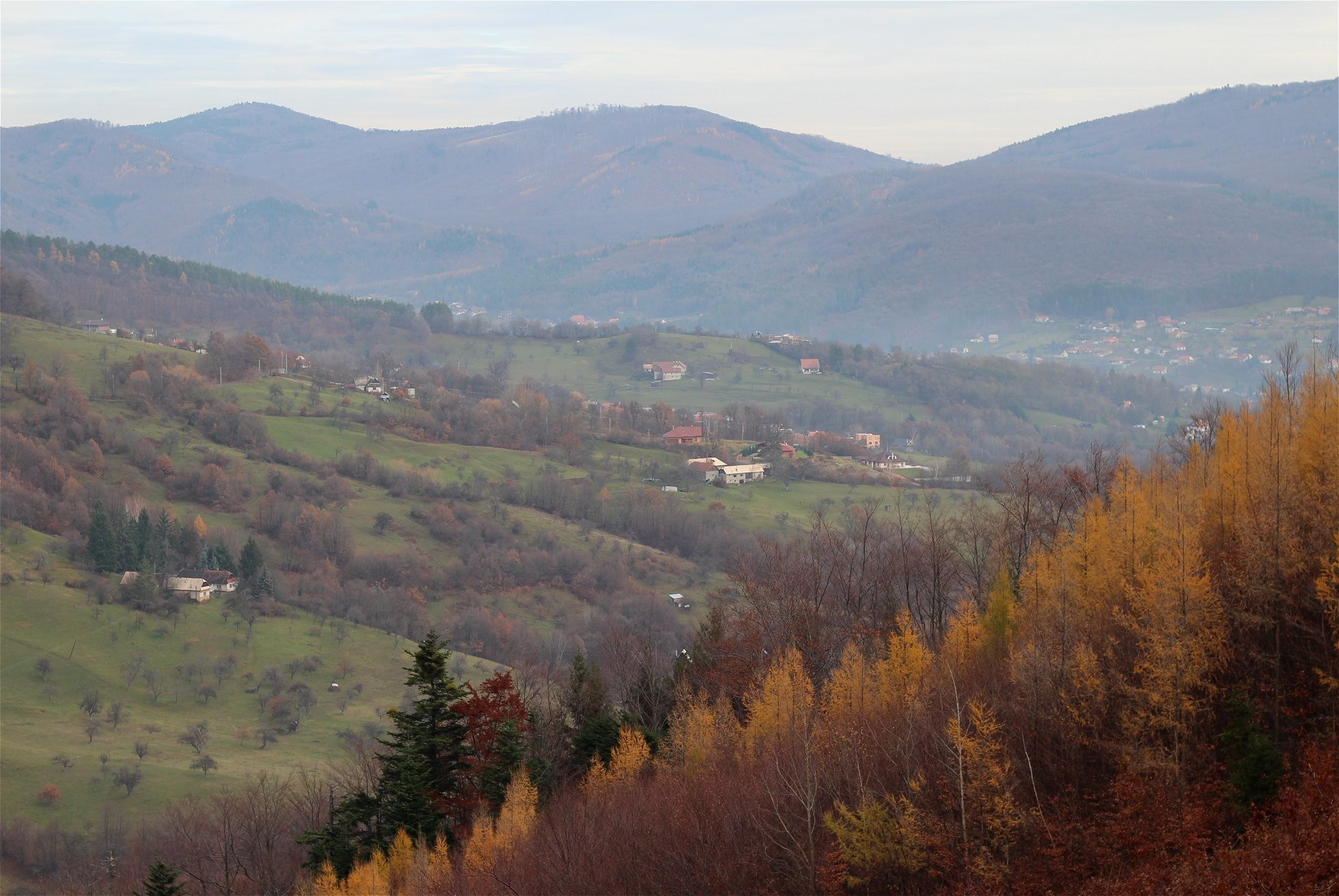 Výber: Pohronský Inovec - pohorie skál, lúk a štálov | HIKING.SK