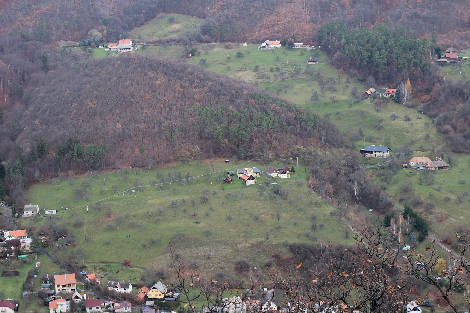 Výber: Pohronský Inovec - pohorie skál, lúk a štálov | HIKING.SK