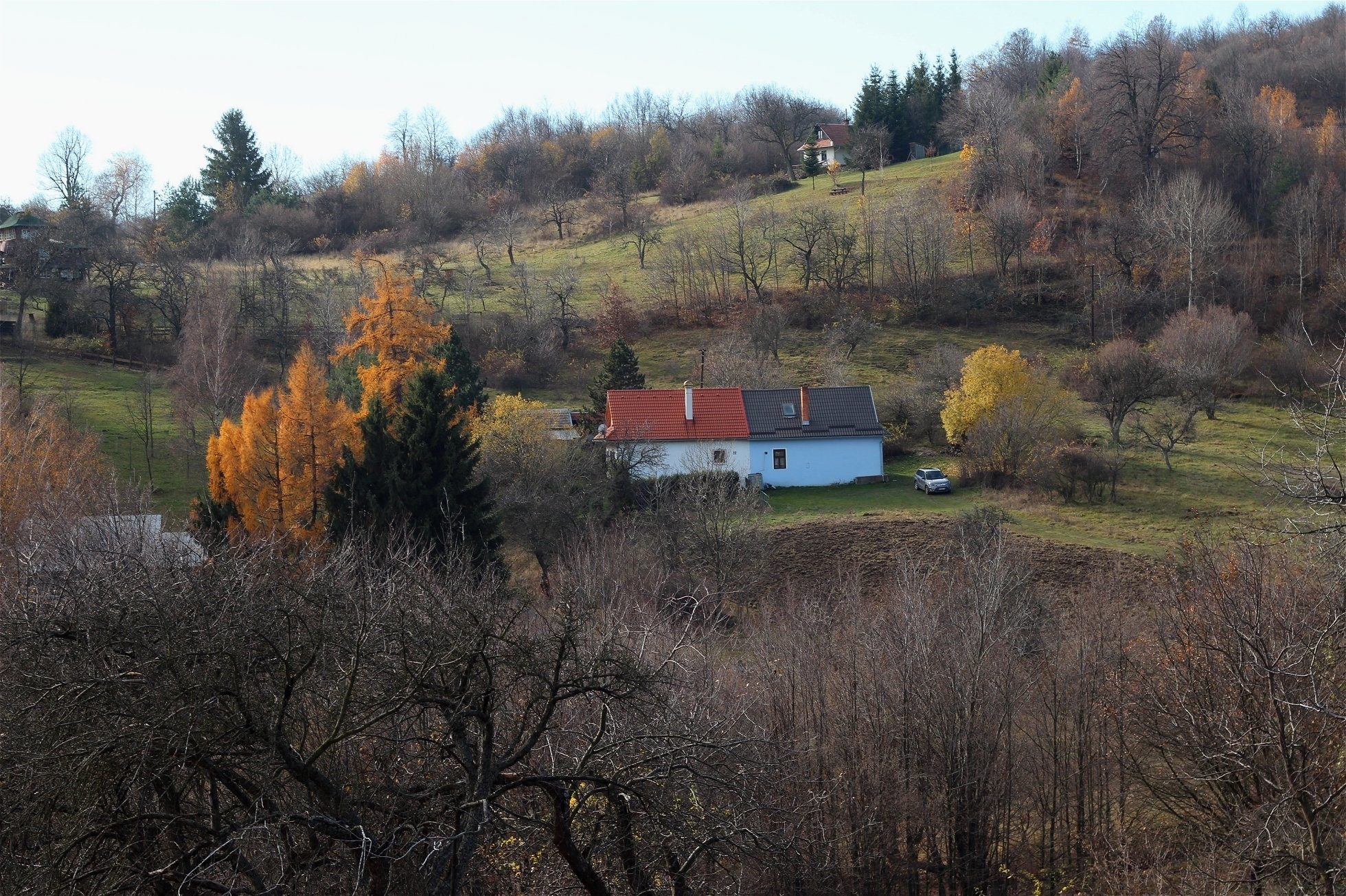 Výber: Pohronský Inovec - pohorie skál, lúk a štálov | HIKING.SK
