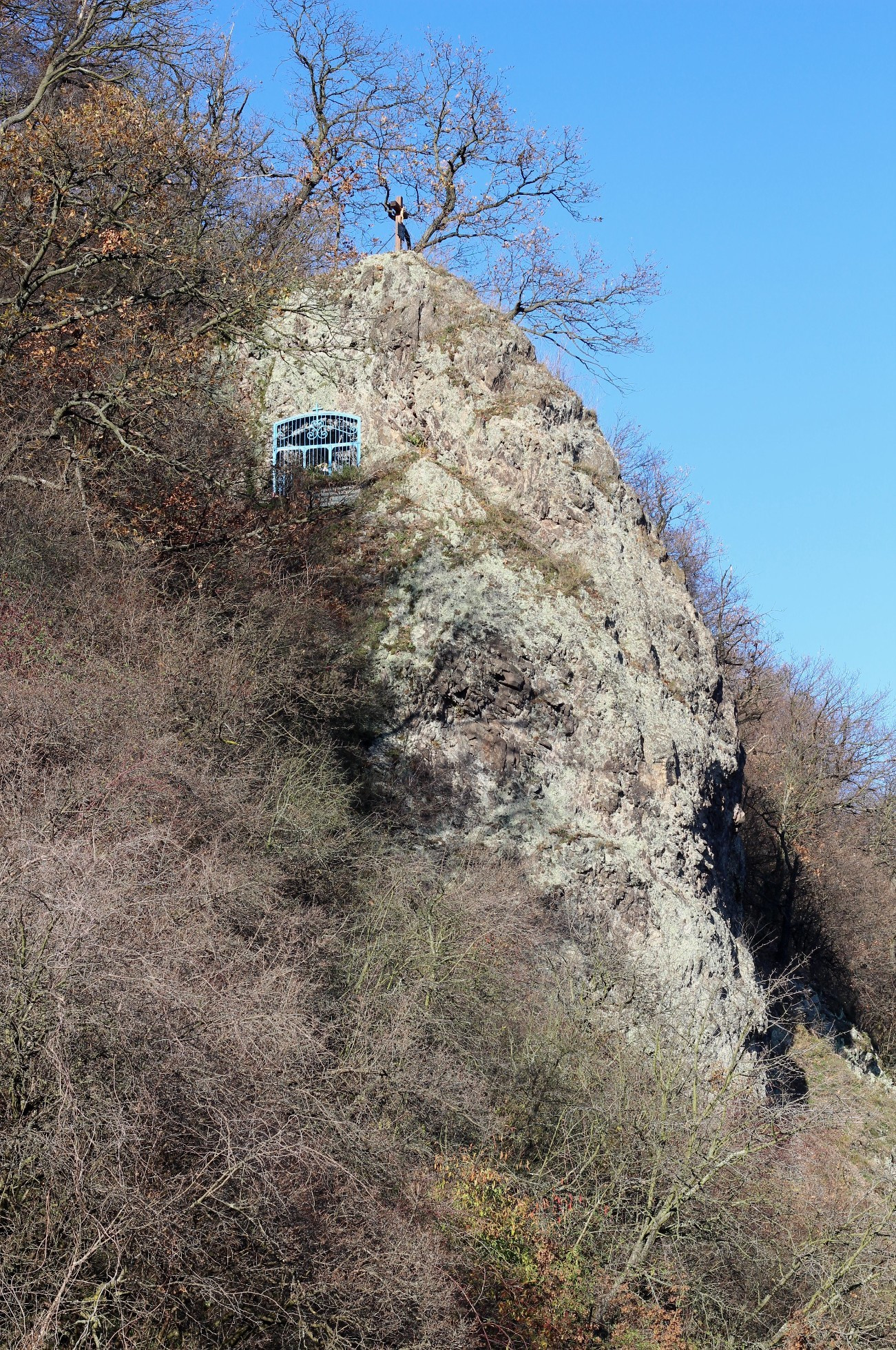 Výber: Pohronský Inovec - pohorie skál, lúk a štálov | HIKING.SK
