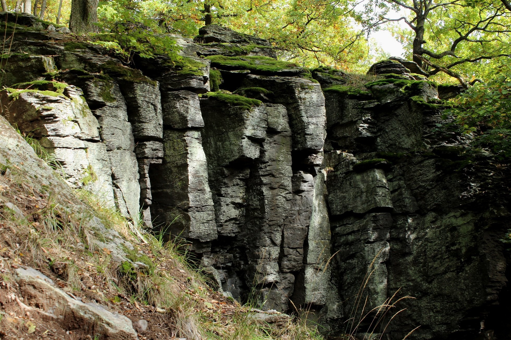 Výber: Pohronský Inovec - pohorie skál, lúk a štálov | HIKING.SK